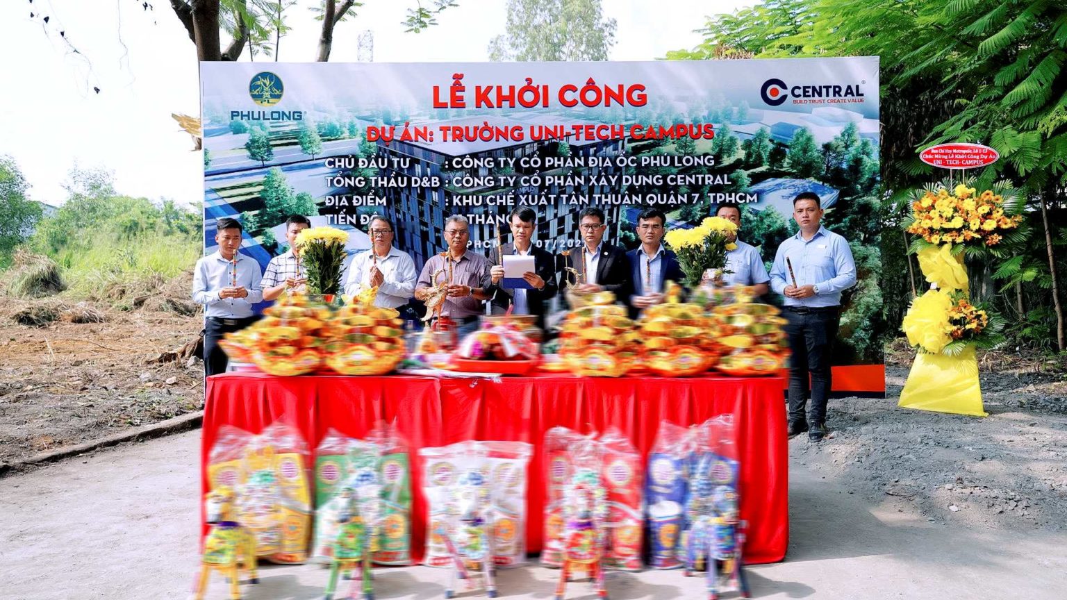 UNI-TECH CAMPUS COMMENCEMENT CEREMONY - Central Cons